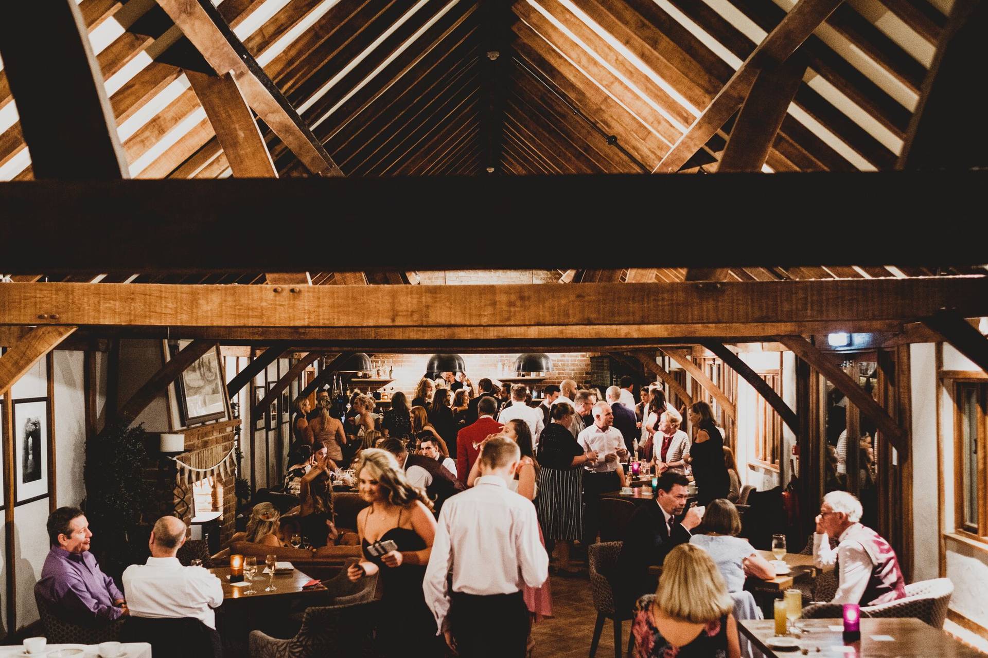 Cooling Castle Barn in Rochester, Kent - Updated prices | hitched.co.uk