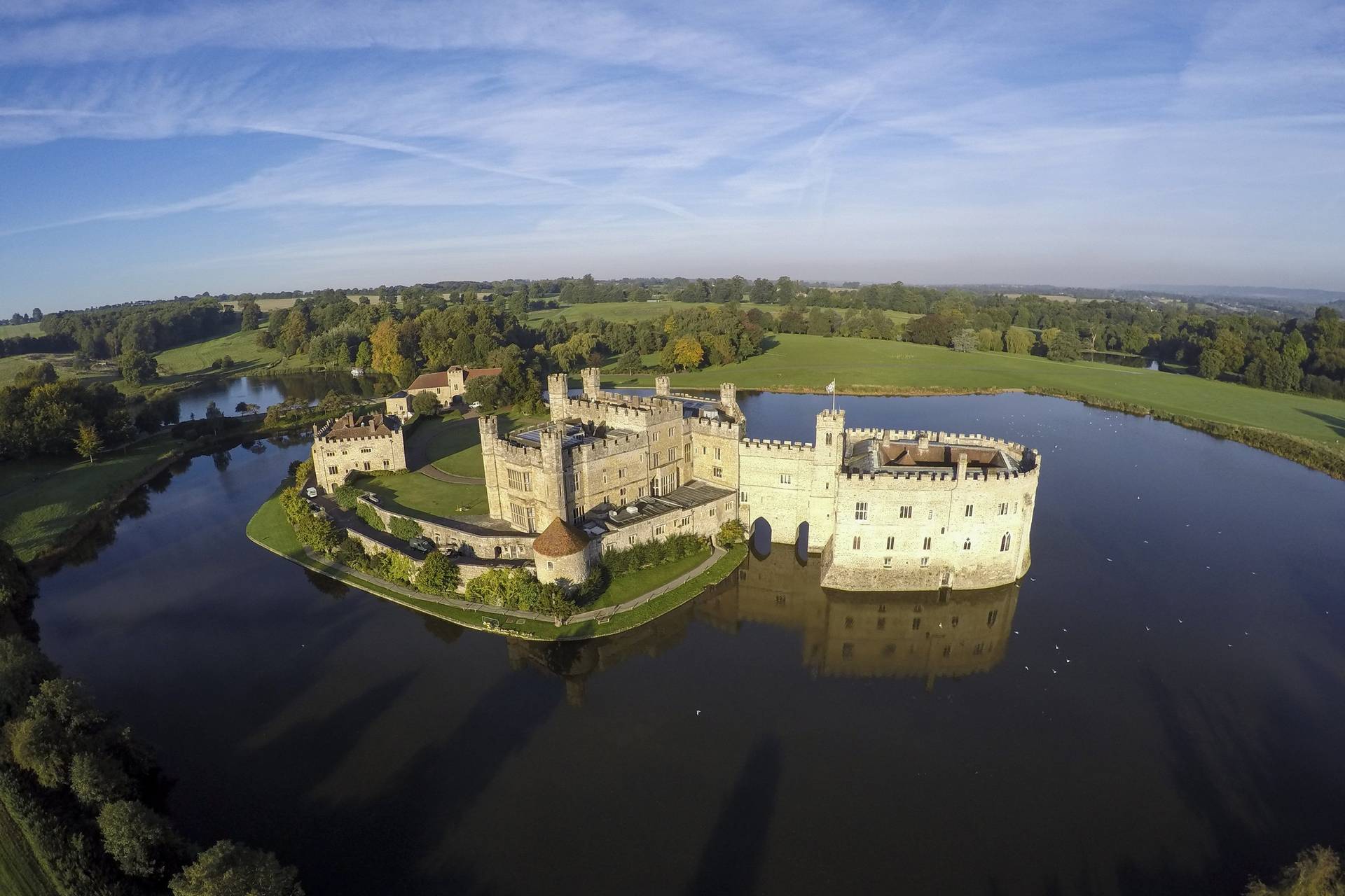 Leeds Castle in Leeds Castle, Kent - Updated prices | hitched.co.uk