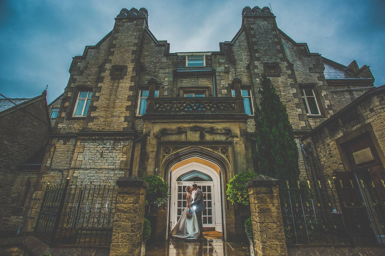 Kenwood Hall in Sheffield, South Yorkshire - Updated prices | hitched.co.uk