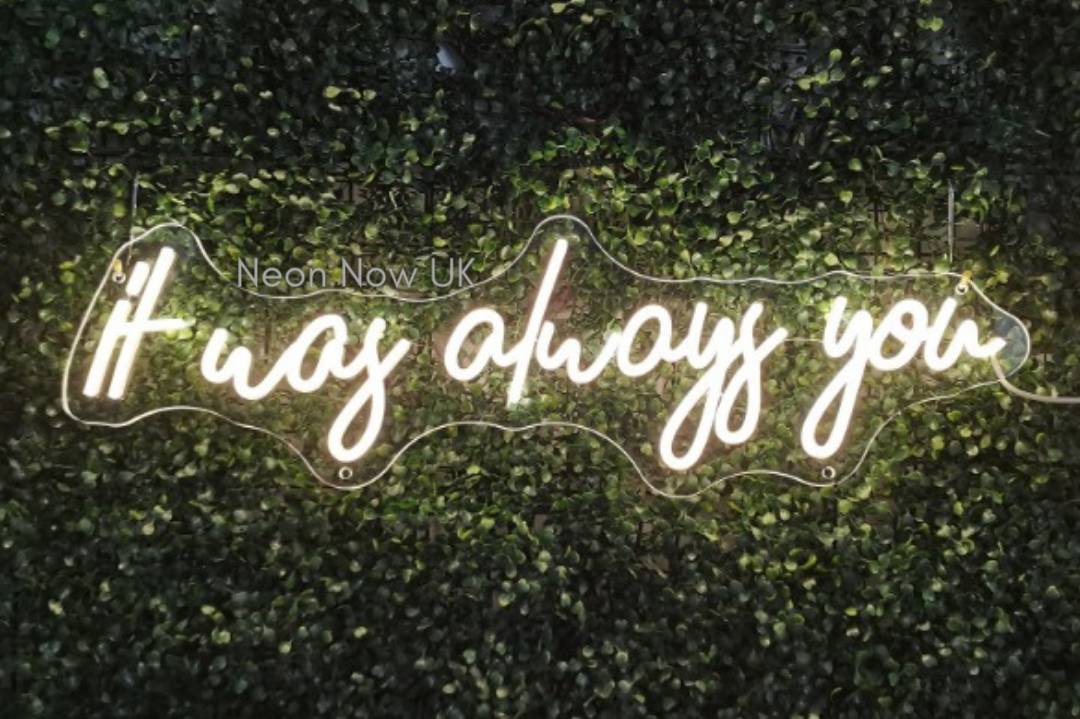 Neon Now in Coventry, West Midlands - Updated prices | hitched.co.uk