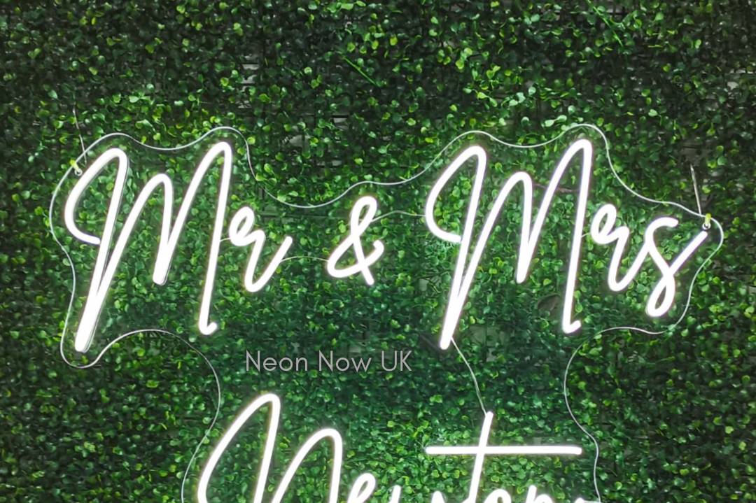 Neon Now in Coventry, West Midlands - Updated prices | hitched.co.uk