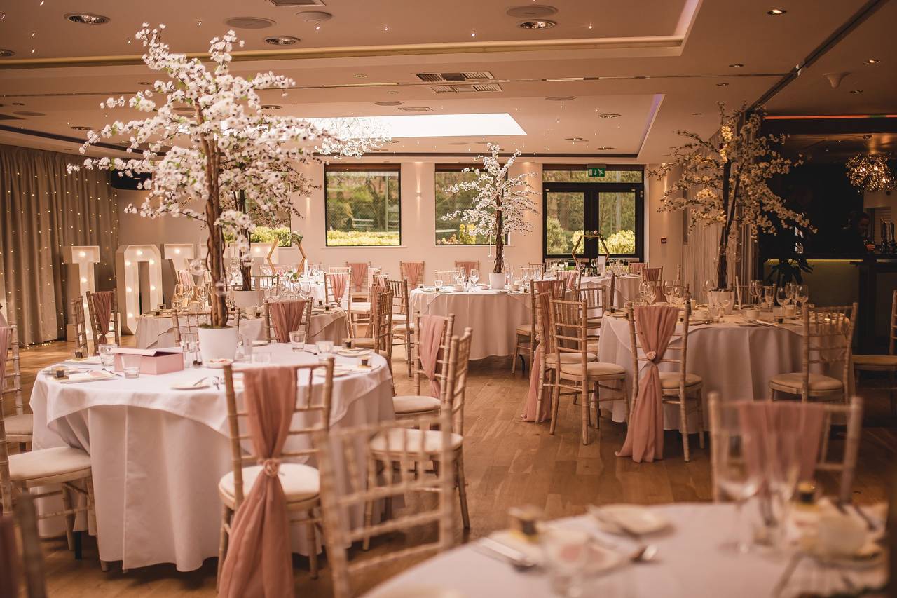 Moddershall Oaks in Nr Stone, Staffordshire - Updated prices | hitched ...