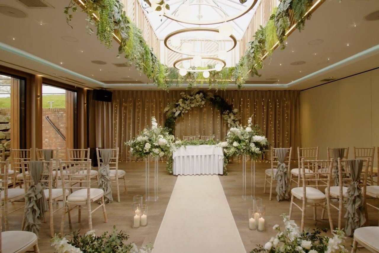 Moddershall Oaks in Nr Stone, Staffordshire - Updated prices | hitched ...