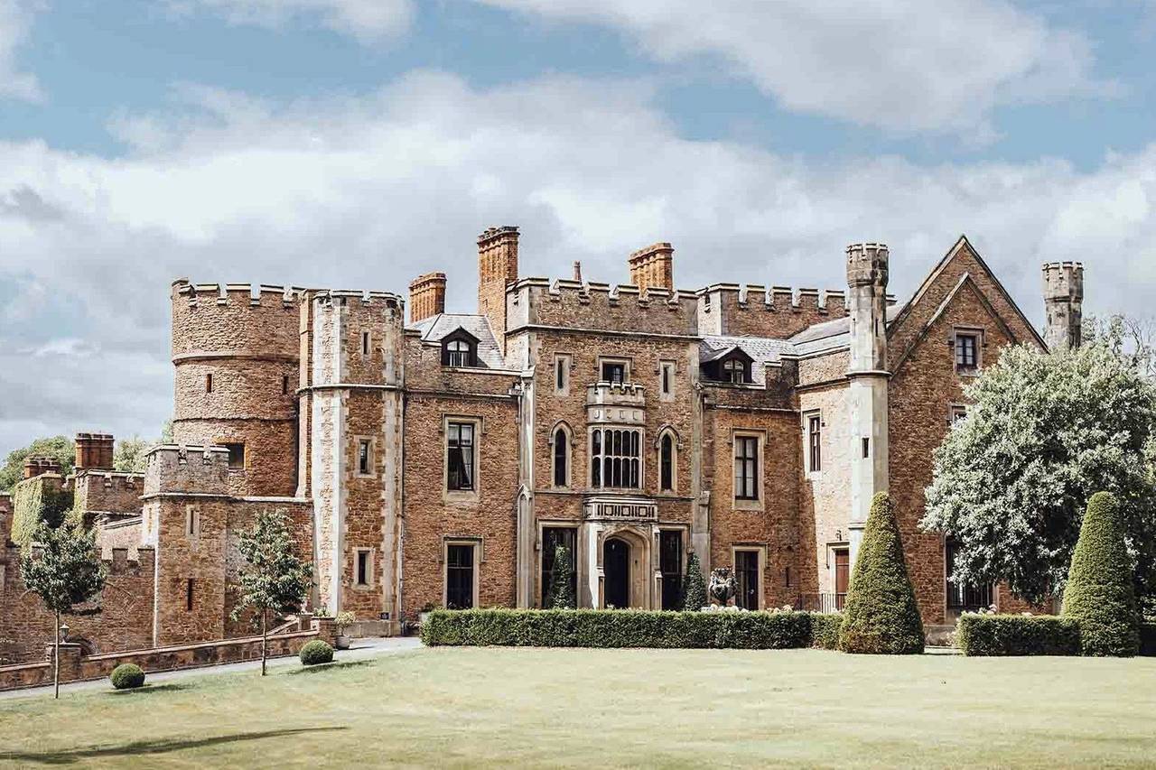 Rowton Castle in Shrewsbury, Shropshire - Updated prices | hitched.co.uk
