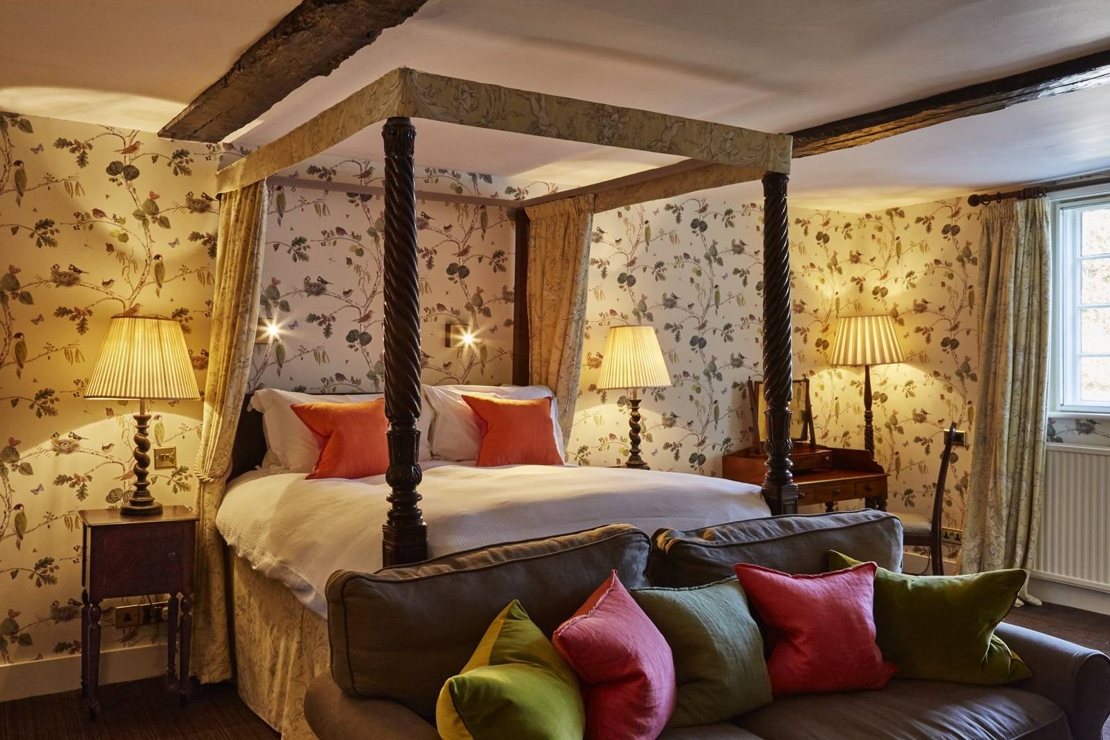 Ockenden Manor in Cuckfield, West Sussex - Updated prices | hitched.co.uk