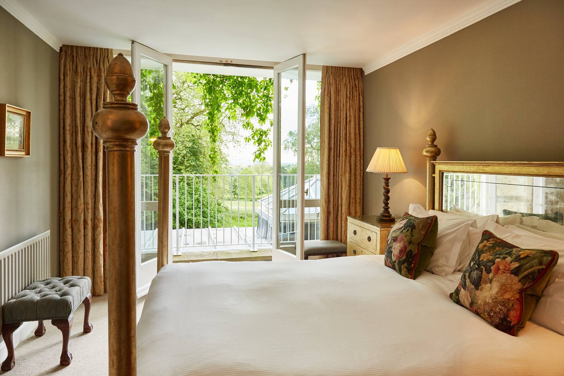 Ockenden Manor in Cuckfield, West Sussex - Updated prices | hitched.co.uk