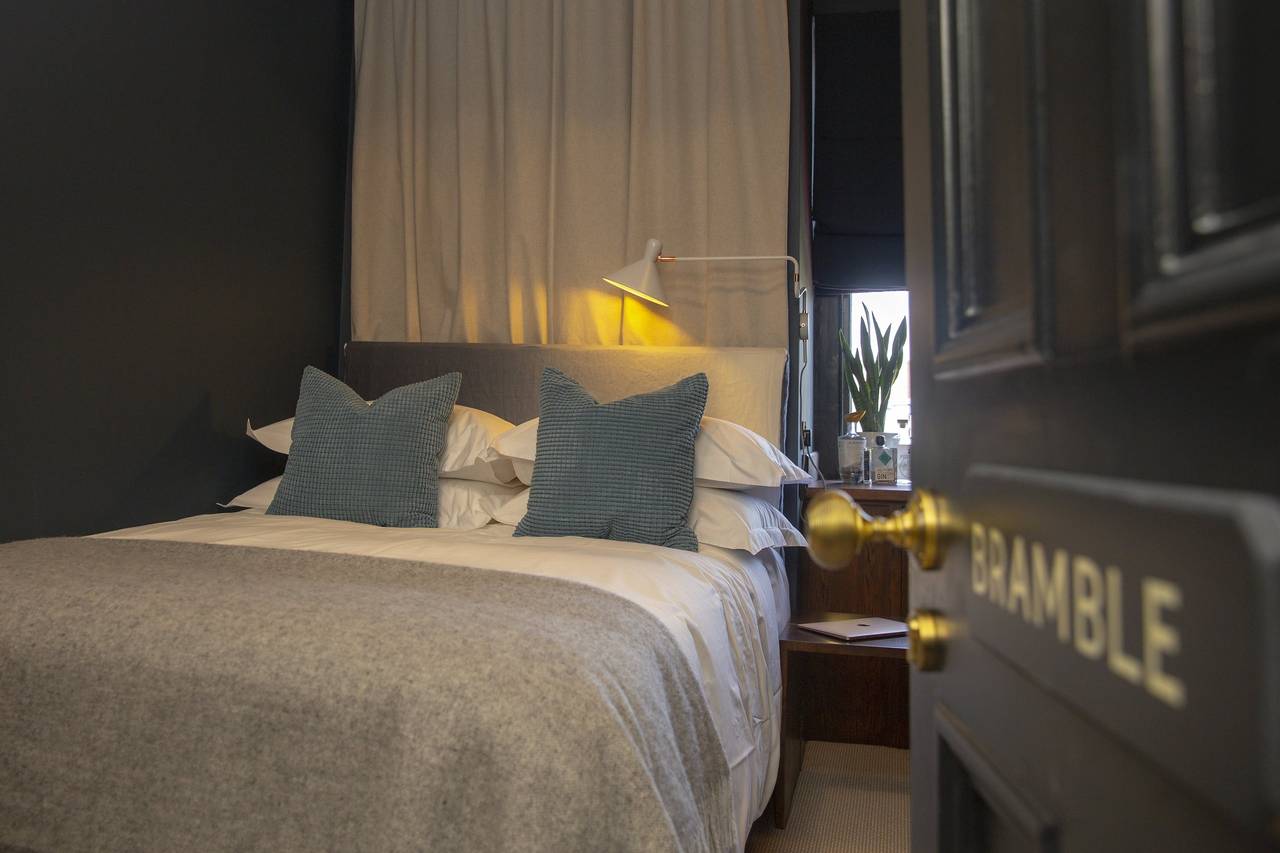 The Princess Victoria in Hammersmith & Fulham, West London - Updated ...