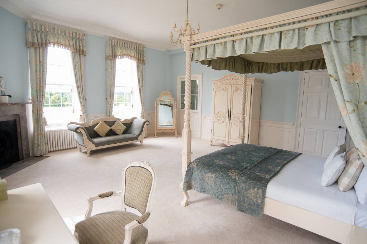 Gosfield Hall in Gosfield, Essex - Updated prices | hitched.co.uk