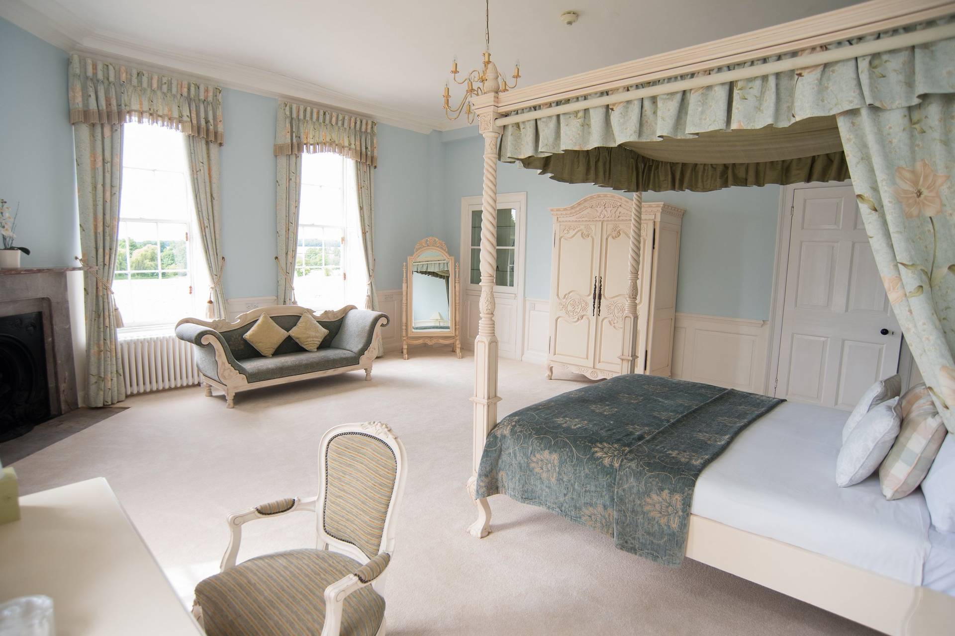 Gosfield Hall in Gosfield, Essex - Updated prices | hitched.co.uk