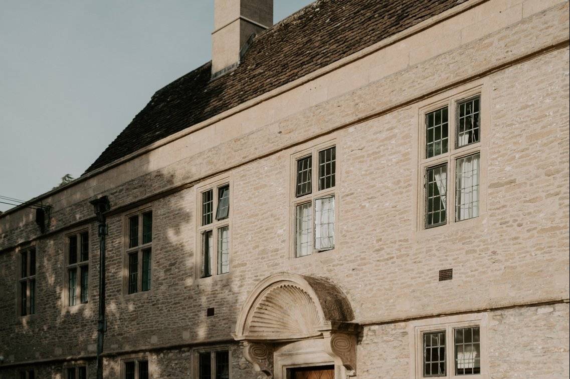 Kin House in Wilton, Wiltshire - Updated prices | hitched.co.uk
