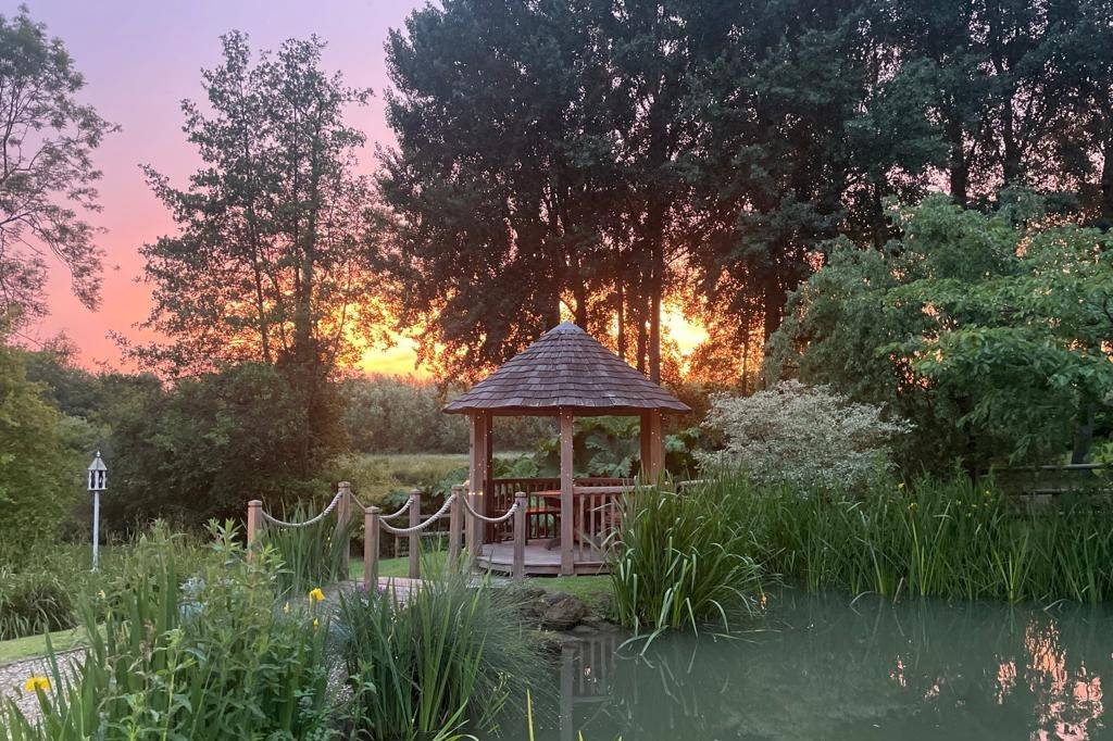 Coltsford Mill in Oxted, Surrey - Updated prices | hitched.co.uk
