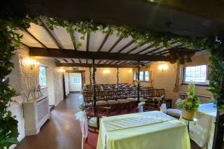 Coltsford Mill in Oxted, Surrey - Updated prices | hitched.co.uk