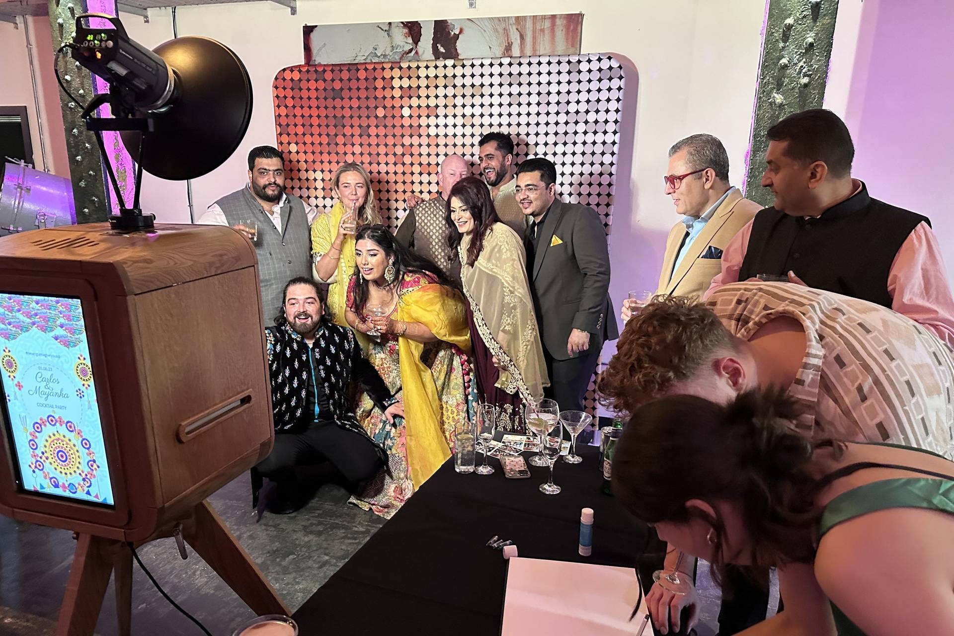 Lunarshot | Vintage Booths | 360 Booths in Herts, Hertfordshire ...
